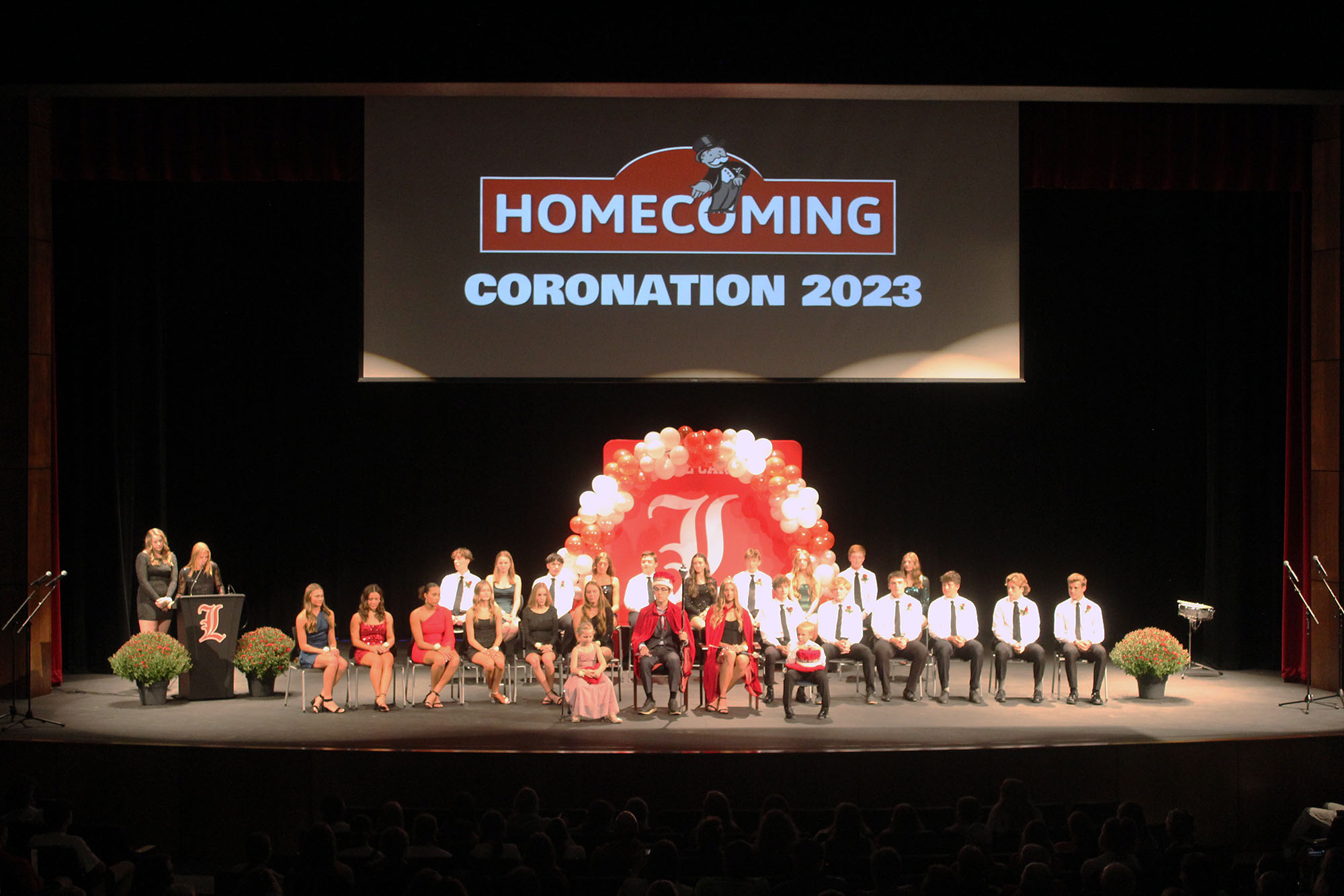 Homecoming queen and king crowned at LHS | Rock County Star Herald